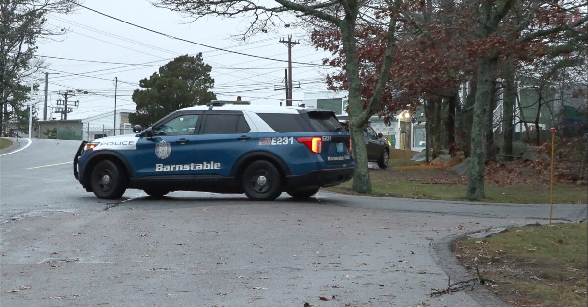 DEVELOPING *** BARNSTABLE POLICE INVESTIGATING ARMED HOME… – Hyannis ...