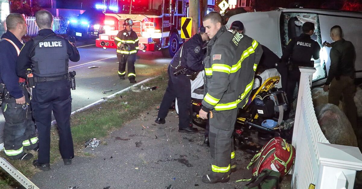 WATCH *** Responders Free Entrapped Driver from Rollover Crash ...