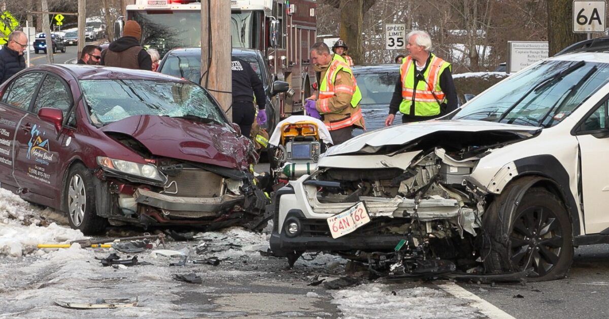 Head-On Crash in Yarmouth Port Sends Four to Cape Cod Hospital [HN ...